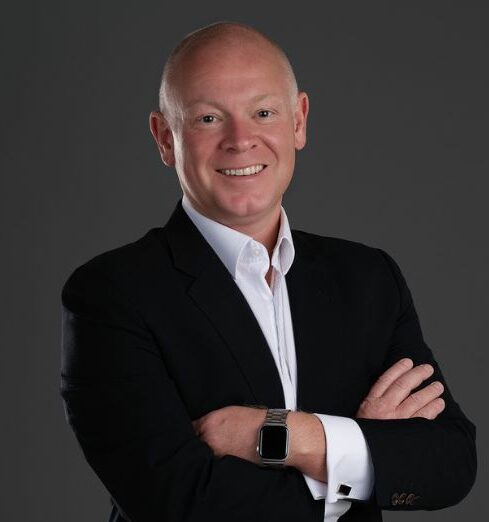 DLA Piper with Saudi Tabreed on major equity investment by PIF